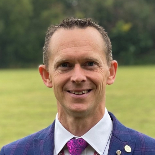 Neil Dixon's Instagram, Twitter & Facebook on IDCrawl