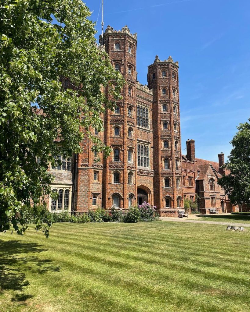 Longridge-on-the-Thames - Teachwire