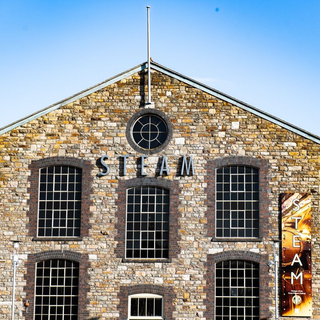 In-School Archives - Teachwire